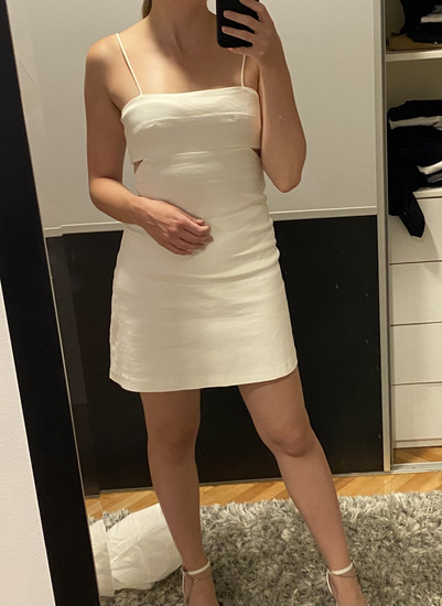   Zara  mini bela elegantna haljina