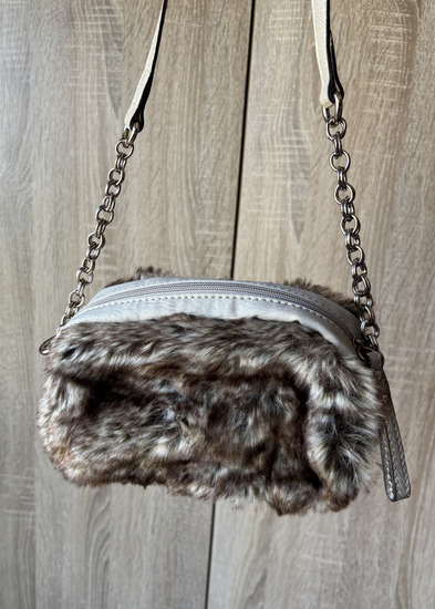 Guess torbica original NOVO