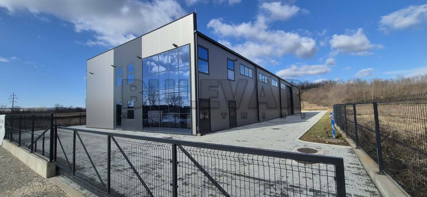 Poslovni prostor / Lokal, Kragujevac - Jovanovac | Izdavanje · 650m² · 4.200€