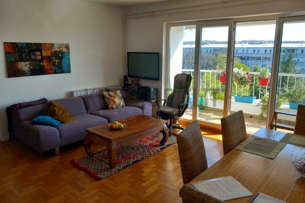 Cetvorosoban stan, Beograd - Konjarnik | Prodaja · 93m² · 299.000€
