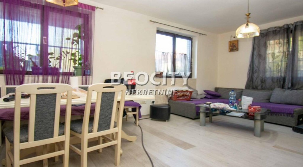 Kuća, Beograd - Surčin (mesto) | Prodaja · 209m² · 260.000€