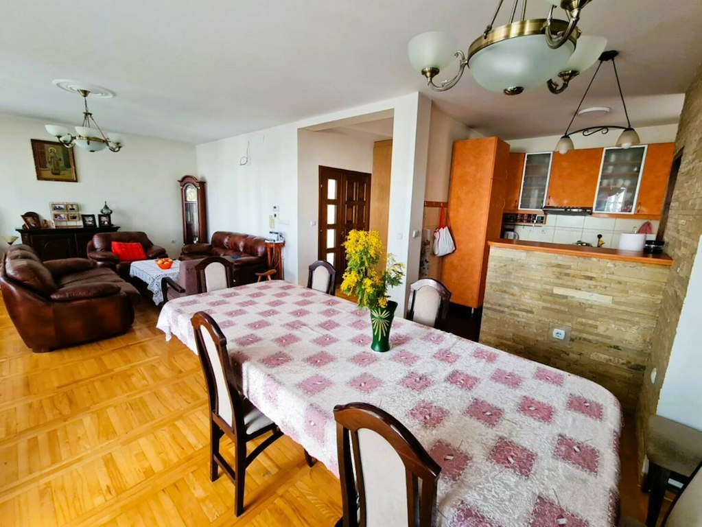 Kuća, Beograd - Plavi Horizonti | Prodaja · 154m² · 475.000€