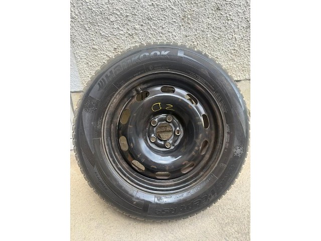 Hankook R 15 sa felnom