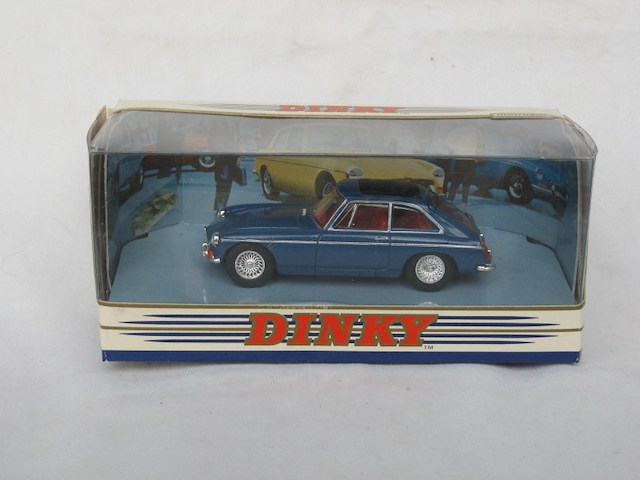 1:43 dinky MG B GT