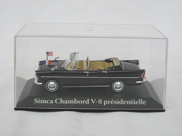 1:43 altaya simca chambord V8 presidentielle