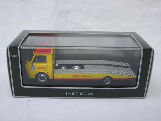 1:43 mitica alfa romeo A12