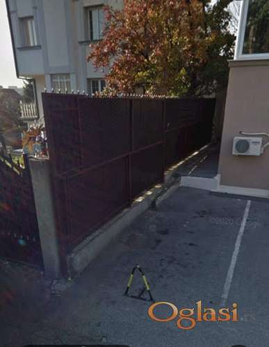 Parking mesto, obezbeđeno rampom sa ključem