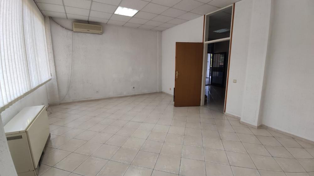 Blok 28,izdaje se poslovni prostor od 1.5. ID#14443
950 €