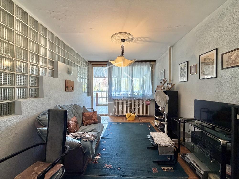 Medaković, stan+poslovni prostor ID#14702
250.000 €