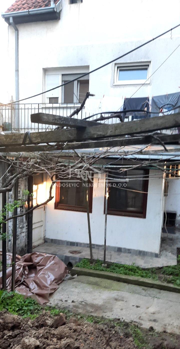 Vračar, Svetozara Gligorića, 40m2 ID#1641
120.000 €