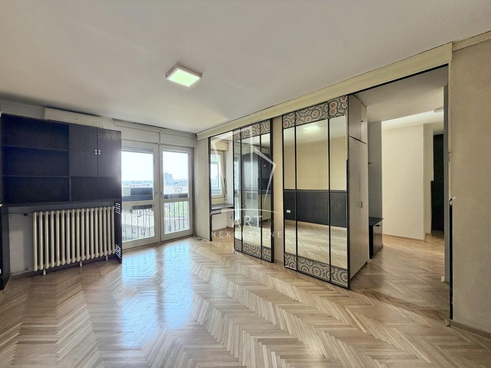 Vračar, 1.0 stan, 41m2, terasa ID#14672
168.000 €
