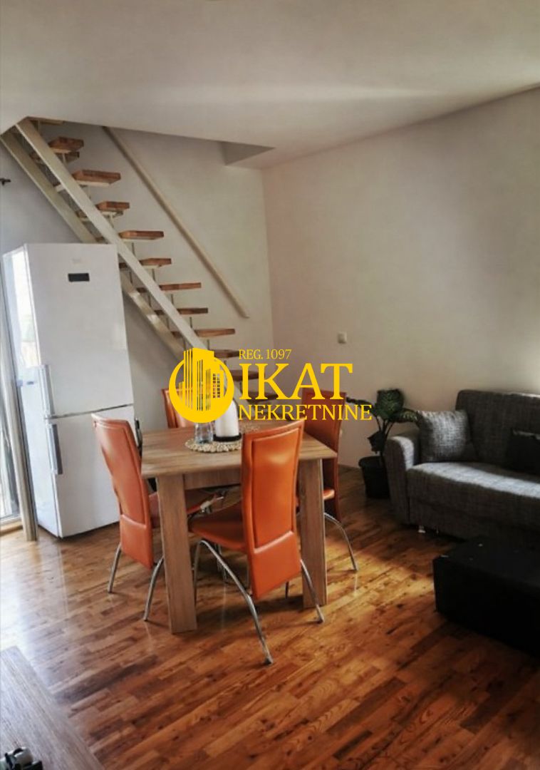 Krnjača 42m2, kompletno namešten duplex sa parking mestom ID#5025
107.000 €