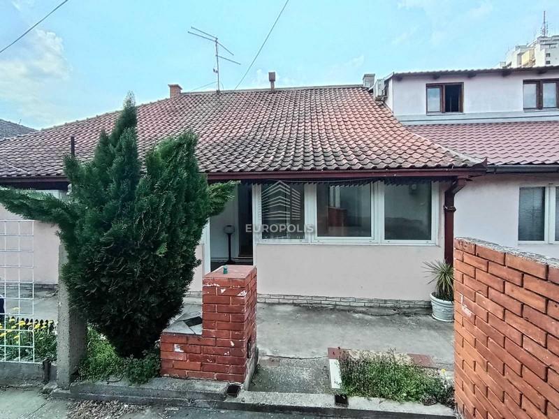 Prvomajska, 2 dvorišna stana, hitna prodaja ID#9261
170.000 €