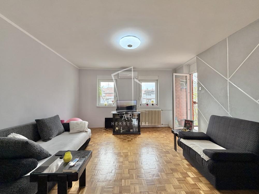 Mirijevo IV , odličan 2.5 stan ID#14661
205.000 €