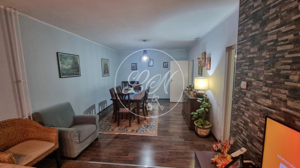 Blok 37a, svetao, renoviran, uknjižen ID#1305
233.000 €