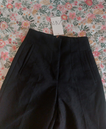 Zara pantalone dublji struk
