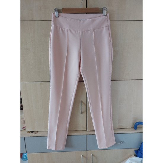 Nove pantalone