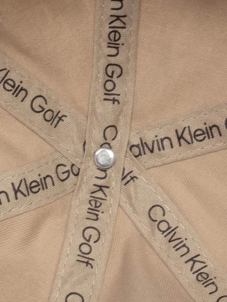 Smeđa - Calvin Klein Golf pamučne kape od kepera
