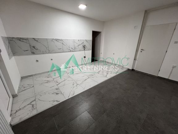 Poslovni prostori,NOVI SAD,ADICE,kv: 126.00, € 500, ID: 9102047