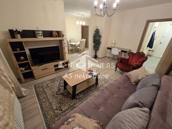 Stari grad, Dunavski kej, 2.0 stan, 70m2, 950 EUR