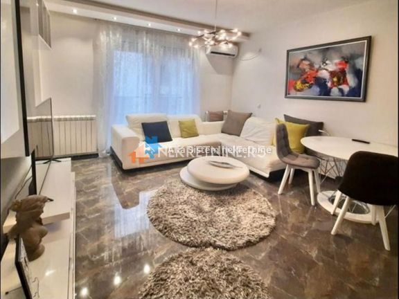 Vračar, Čubura, 3.0 stan, 70m2, 900 EUR, ID 42589