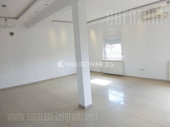 #28934, Izdavanje, Stan, DEDINJE BELI DVOR, 850 EUR