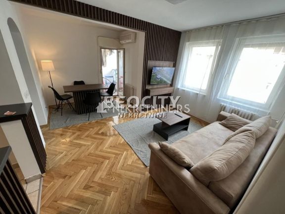 Novi Sad, Bulevar Oslobođenja, Bulevar oslobođenja, 2.0, 41m2, 155500EUR