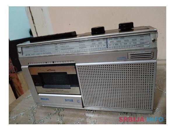 Philips radio kasetofon D7112