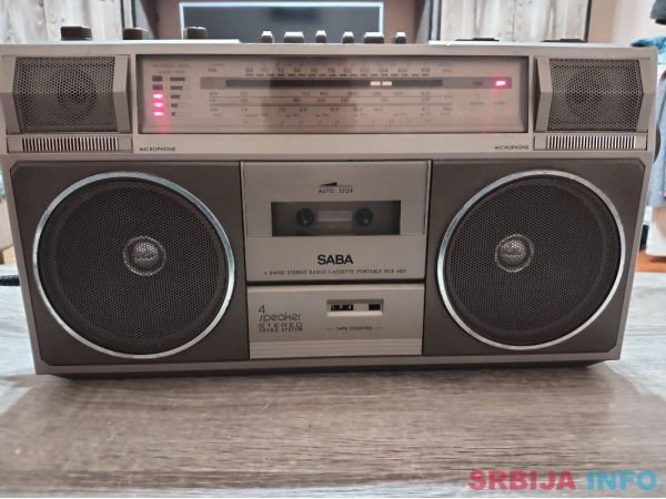 Radio kasetofon SABA RCR 480