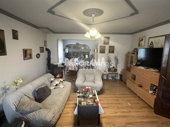 Kuća Veliko Gradište Pr+Ptk,256m2,uknjižena na 11,80 ari placa ID#3278
