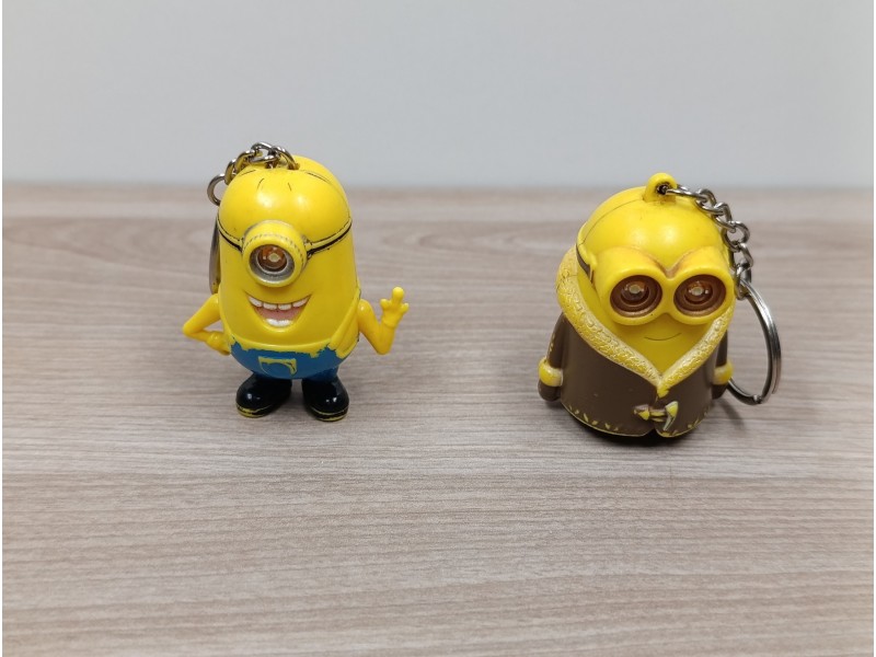 Lot privezaka Minions