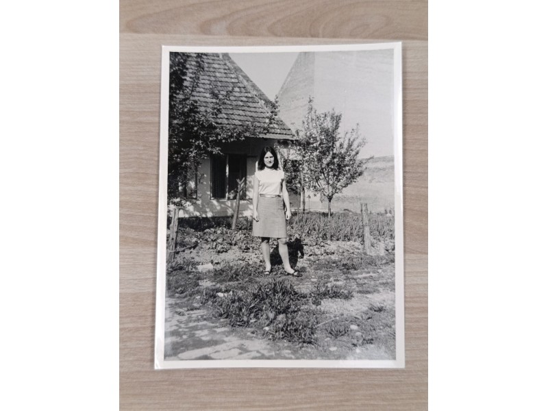 Vintage fotografija devojka