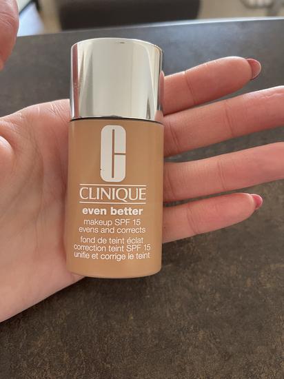 Clinique even better spf tecni puder