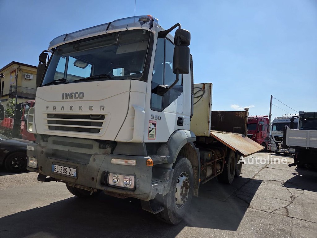 IVECO Trakker AD260T35 kiper
