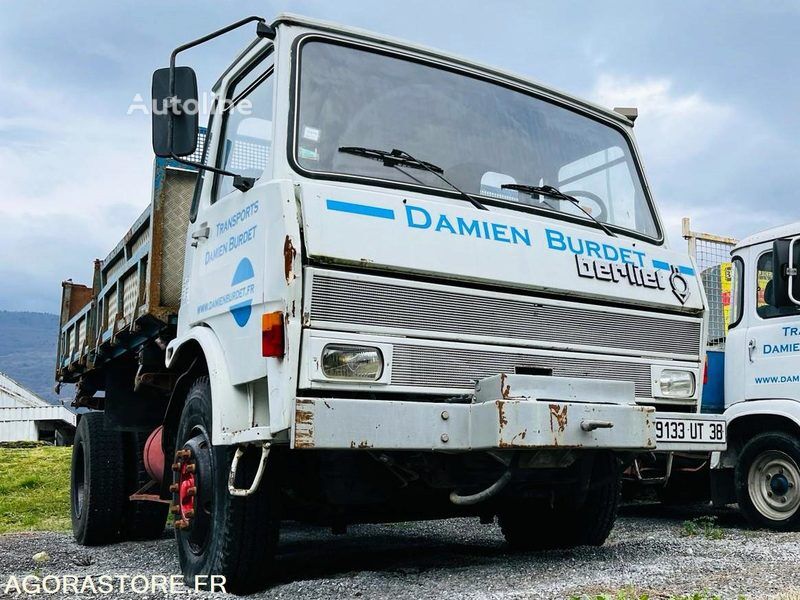 Prodaje se Berliet 950KB6N kiper na aukciji