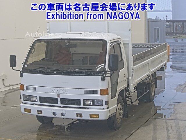 Isuzu ELF kamion s ravnom platformom < 3.5t