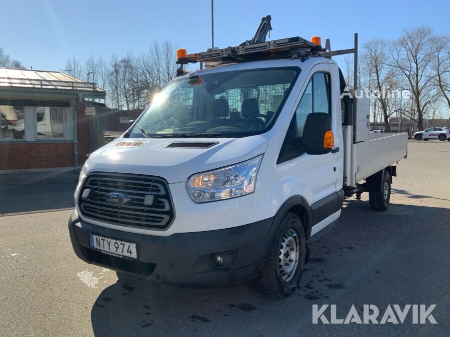 Prodaje se Ford Transit 350 kamion s ravnom platformom < 3.5t na aukciji