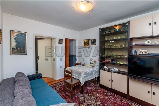 Kuća kod Pivare, 191 m2, garaža, plac 392 m2