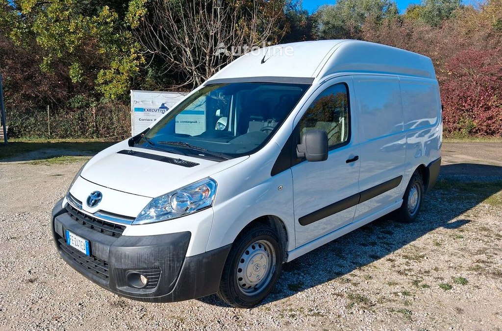 Toyota Proace minibus furgon