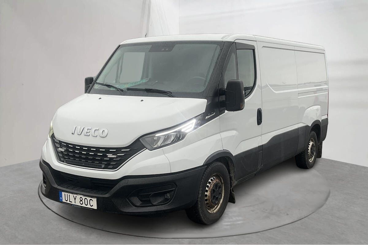 Prodaje se IVECO Daily minibus furgon na aukciji