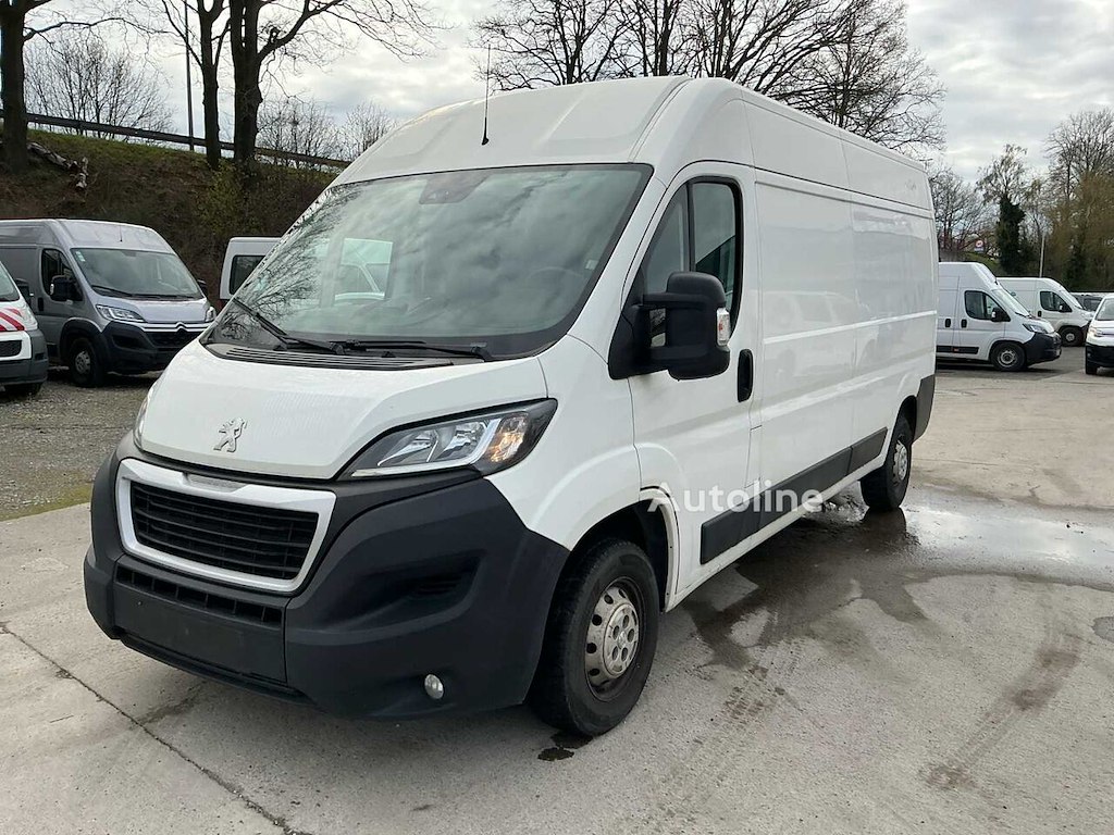 Prodaje se Peugeot Boxer minibus furgon na aukciji