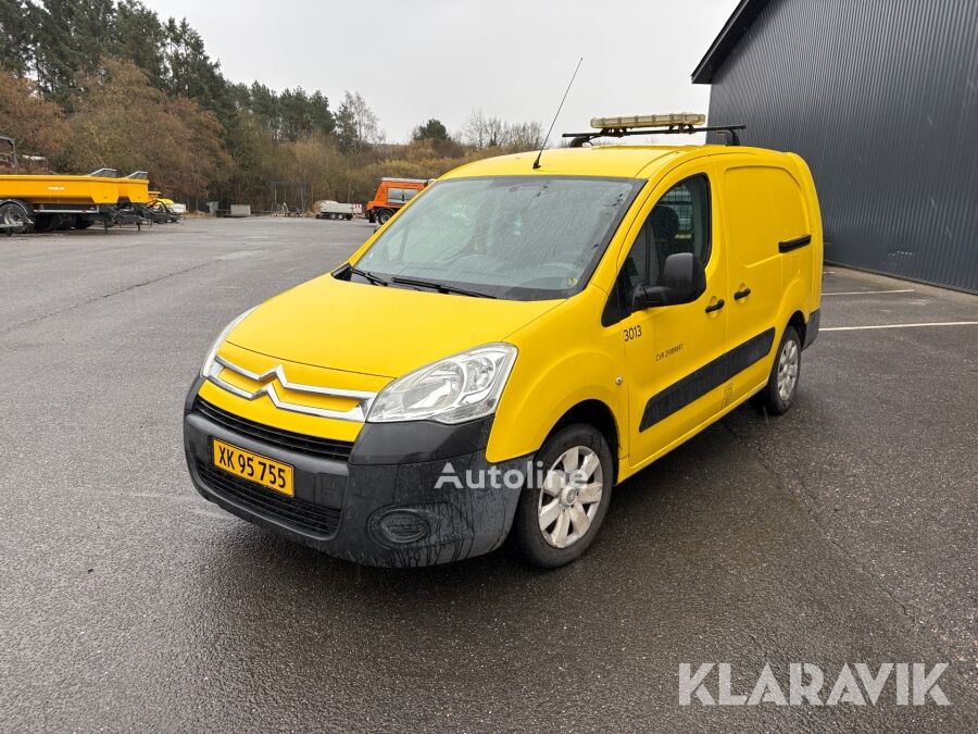 Prodaje se Citroen Berlingo minibus furgon na aukciji