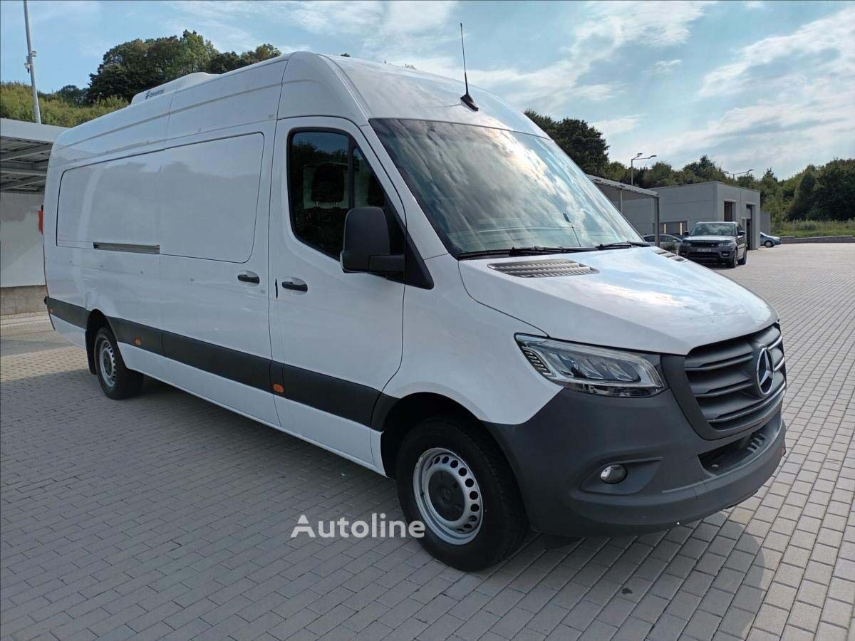 Mercedes-Benz Sprinter 319 + Isotermická vestavba minibus furgon