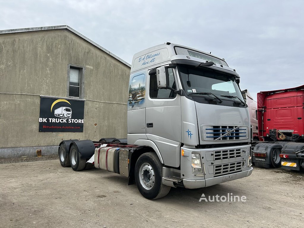 Volvo FH 440 , 6x4 , manual gearbox , 9.3 meter kamion s ravnom platformom