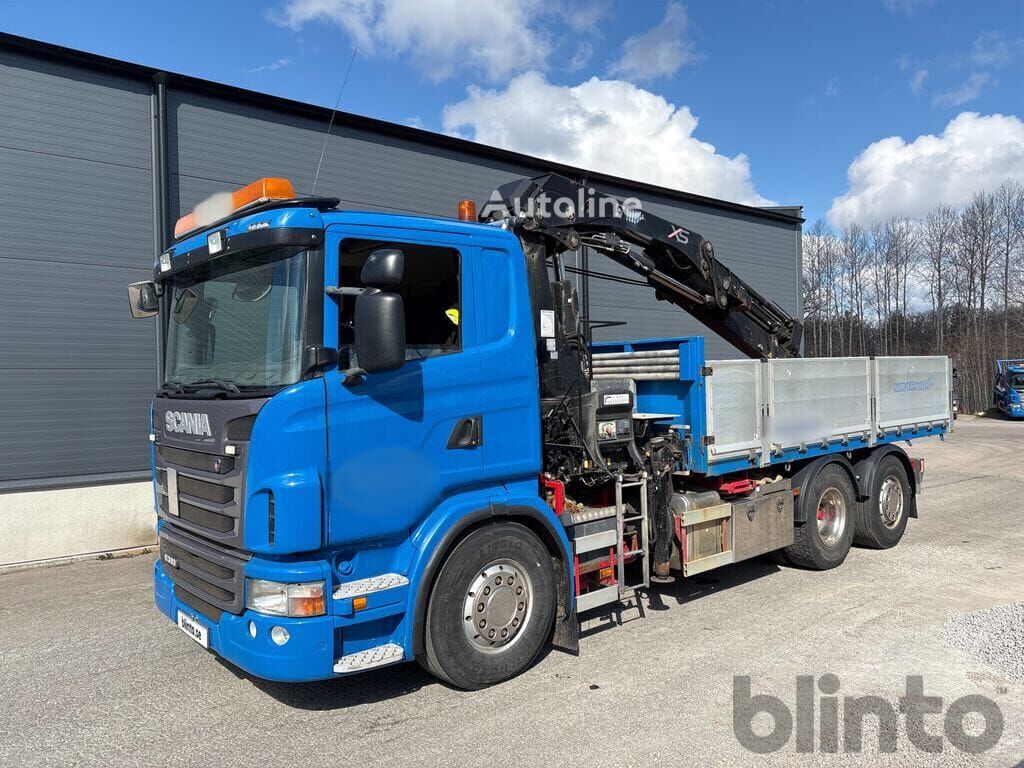 Prodaje se Scania G360LB6X2*4HNA kamion s ravnom platformom na aukciji