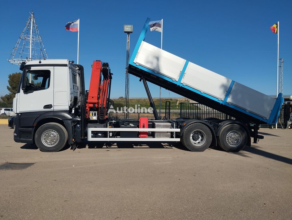 Mercedes-Benz ACTROS 25 45 kamion s ravnom platformom