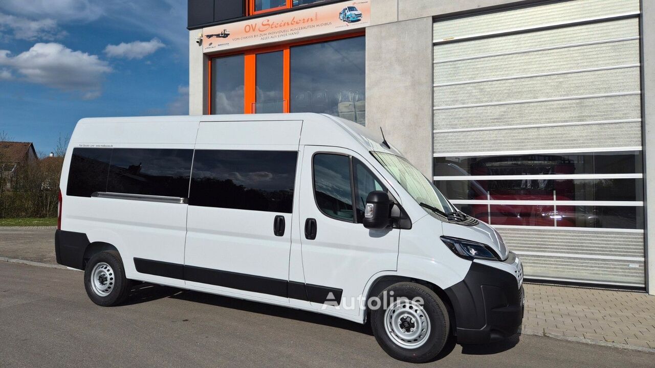 Novi Opel Movano putnički minibus