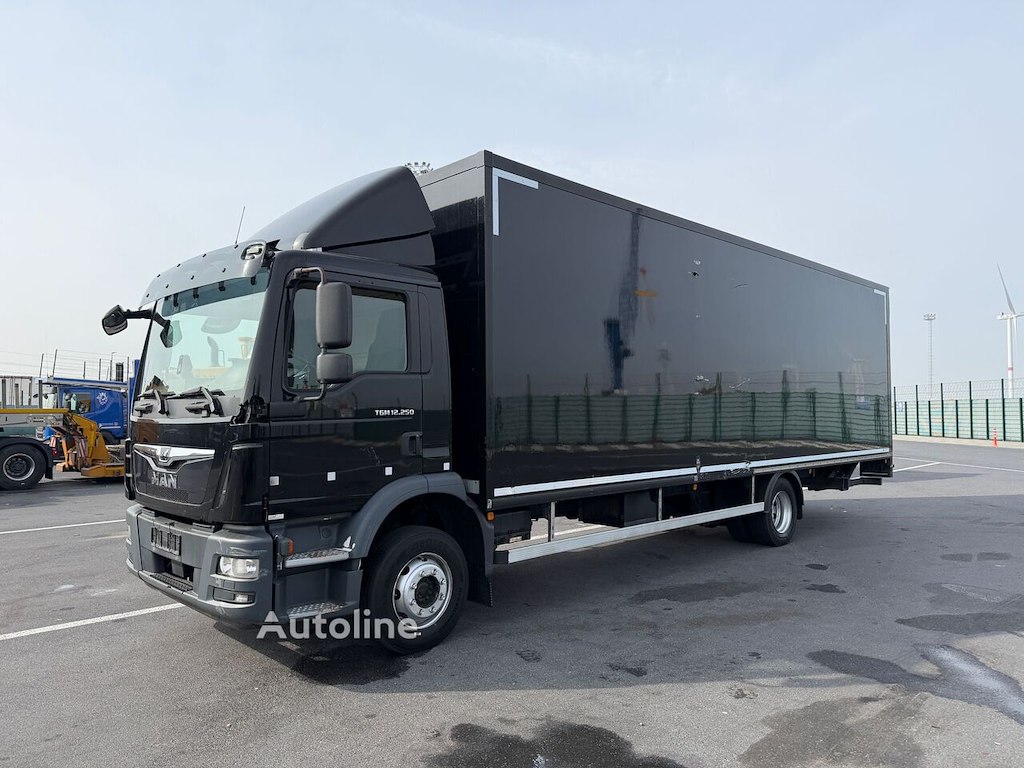 MAN TGM 12.250 kamion furgon