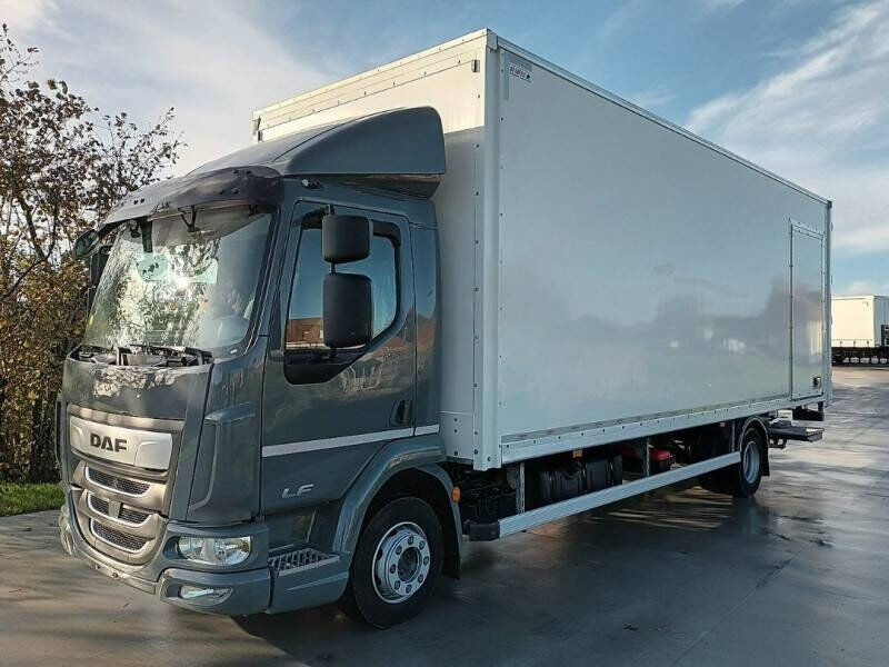 DAF LF 210 box truck+tail lift kamion furgon