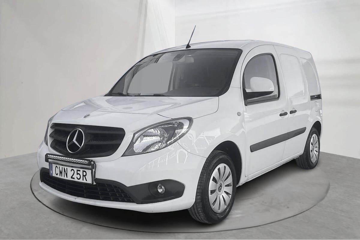 Prodaje se Mercedes-Benz Citan laki furgon na aukciji